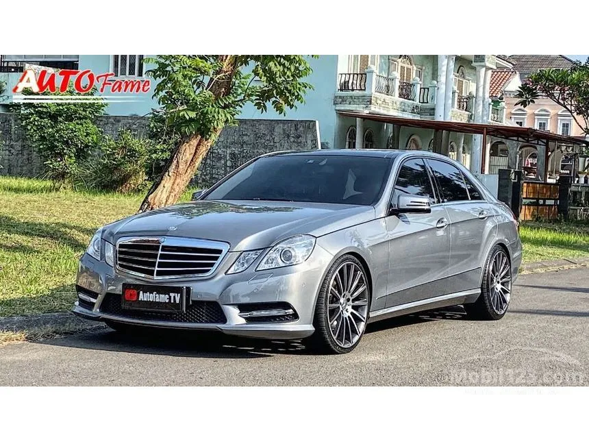 Jual Mobil Mercedes-Benz E300 2011 Avantgarde AMG 3.0 di DKI Jakarta Automatic Sedan Abu-abu Rp ...