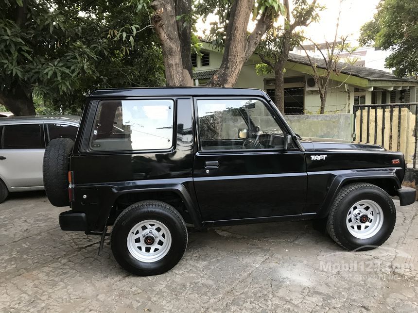 Jual Mobil Daihatsu Taft 1995 2.8 di Jawa Barat Manual Jeep Hitam Rp ...