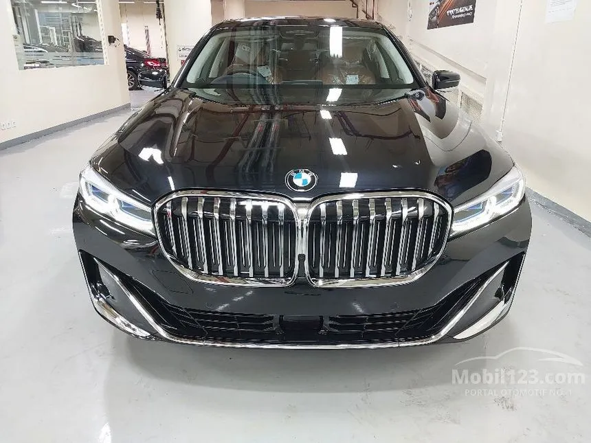 Jual Mobil BMW 740Li 2022 Opulence 3.0 di DKI Jakarta Automatic Sedan ...