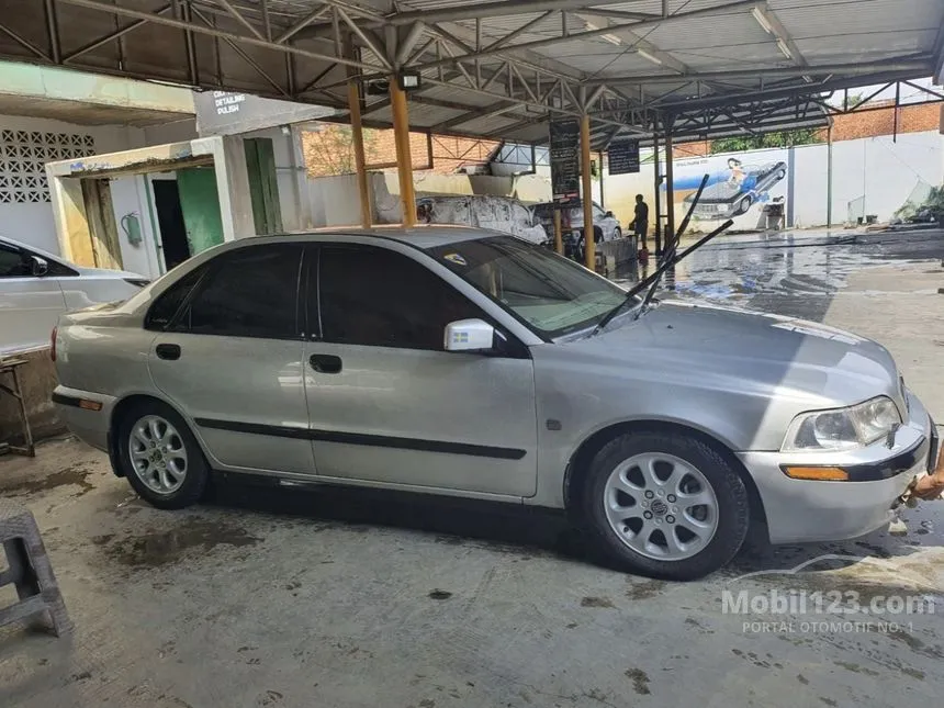 Jual Mobil Volvo S40 2001 Turbo 1.9 di Jawa Barat Automatic Sedan Silver Rp 35.000.000 ...