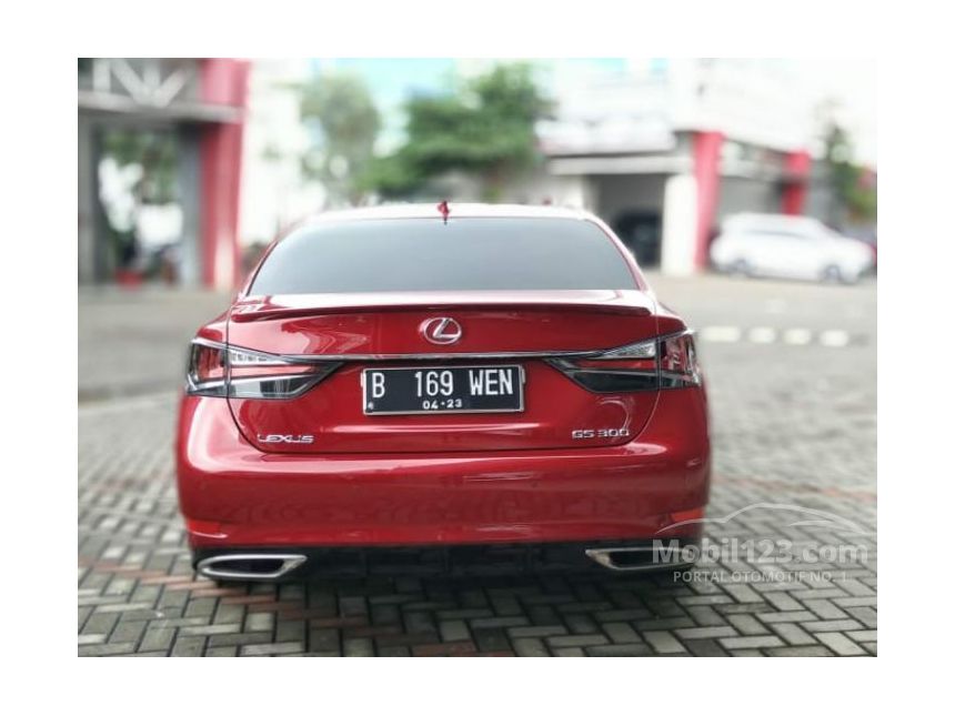 Jual Mobil Lexus GS300 2017 F Sport 2.0 di Banten Automatic Sedan Merah ...
