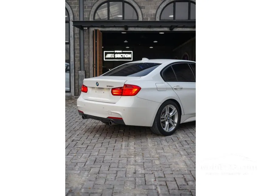 Jual Mobil BMW 335i 2015 M Sport 3.0 di DKI Jakarta Automatic Sedan ...