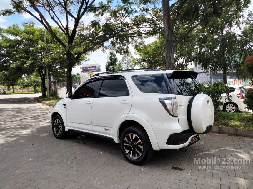 Jual Mobil Daihatsu Terios 2017 Special Edition 1.5 di DKI Jakarta ...