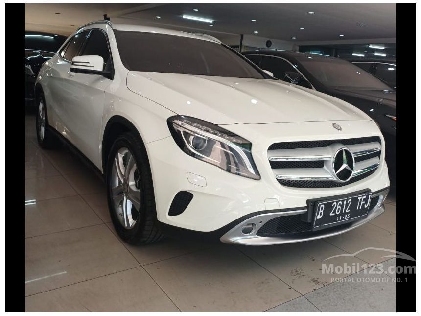 Jual Mobil Mercedes-Benz GLA200 2015 Urban 1.6 di DKI Jakarta Automatic ...