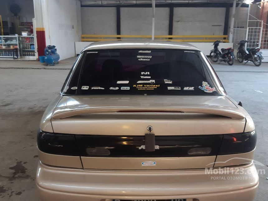 Jual Mobil Timor S-515i 2000 DOHC 1.5 di Jawa Barat Manual Sedan Emas ...
