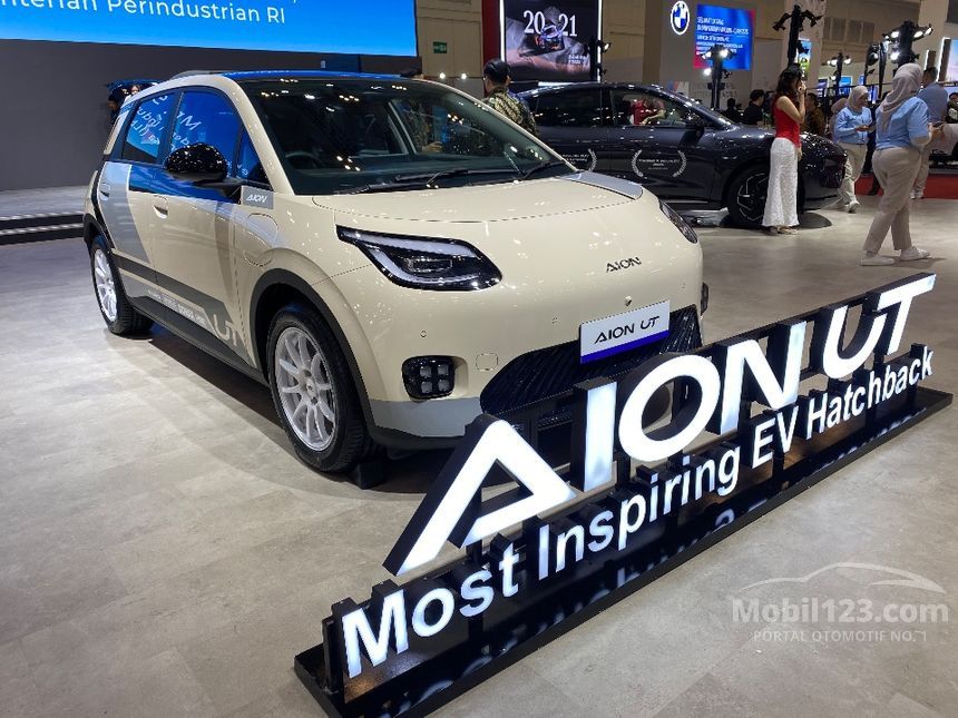 Jual Mobil GAC AION UT 2025 Premium di DKI Jakarta Automatic Hatchback Lainnya Rp 355.000.000 ...