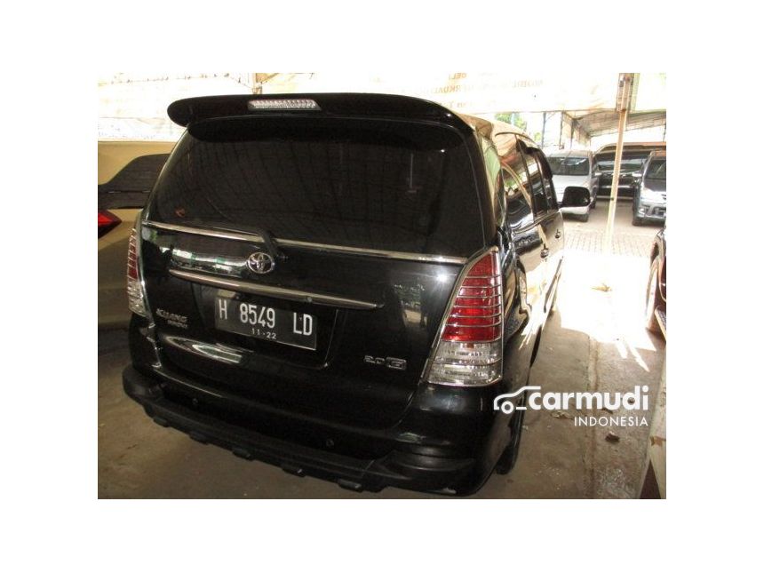 Jual Mobil Toyota Kijang Innova 2010 E 2.0 Automatic 2.0 di Jawa Tengah ...