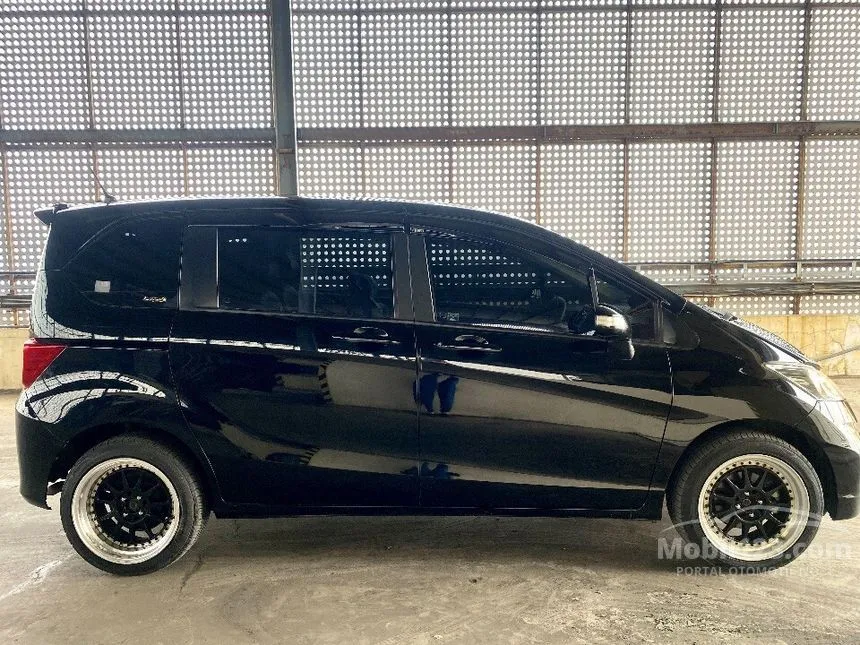 Jual Mobil Honda Freed 2013 S 1.5 di Jawa Timur Automatic MPV Hitam Rp ...
