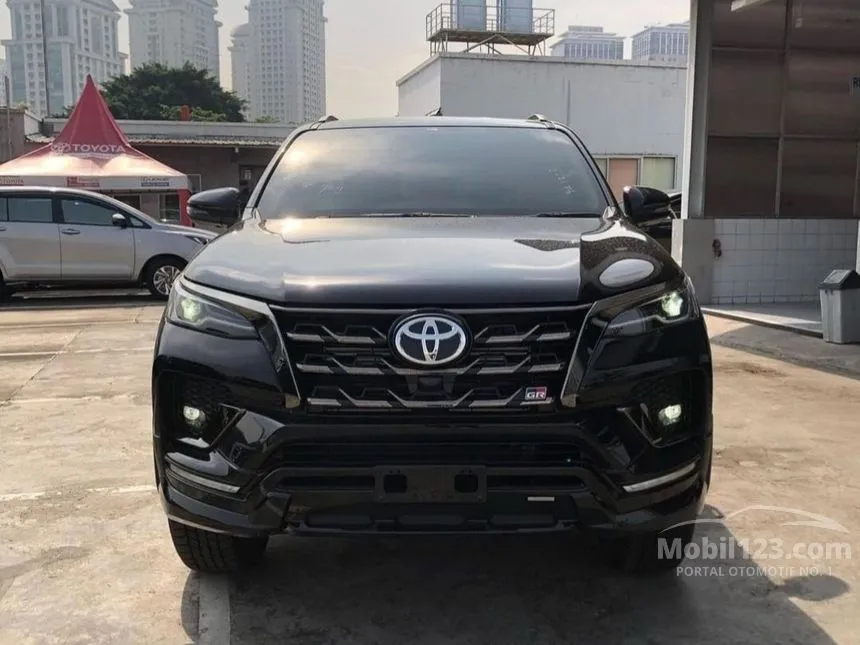Jual Mobil Toyota Fortuner 2022 GR Sport 2.8 di DKI Jakarta Automatic SUV Hitam Rp 69.000.000 ...