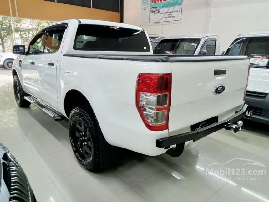Jual Mobil Ford Ranger 2012 Base 2.2 di Jawa Timur Manual Pick-up Putih ...
