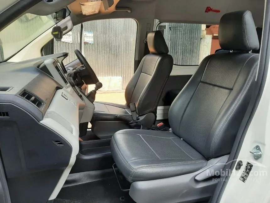 Jual Mobil Toyota Hiace 2021 Premio 2.8 di Jawa Timur Manual Van Wagon Putih Rp 625.000.000 ...