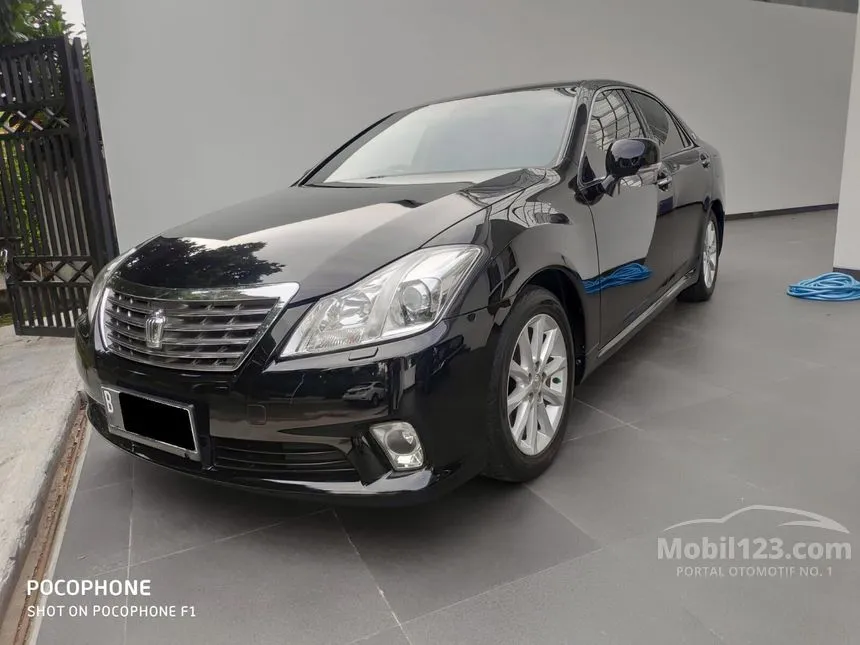 Jual Mobil Toyota Crown 2010 Royal Saloon 3.0 di DKI Jakarta Automatic ...