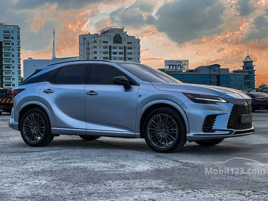 Jual Mobil Lexus RX500h 2023 F Sport+ Direct4 2.4 di DKI Jakarta ...