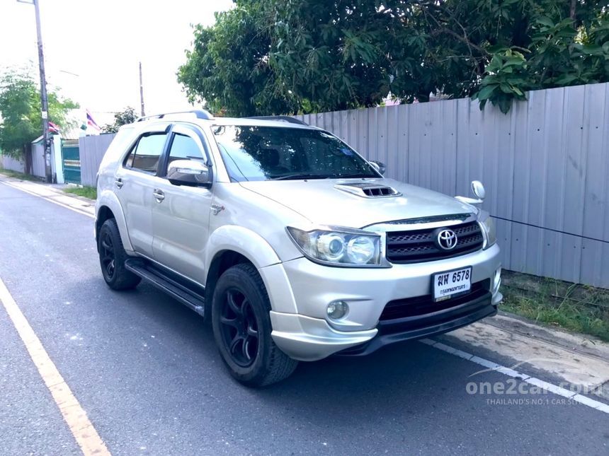 2012 Toyota FORTUNER 3.0 (ปี 12-15) V SUV for sale on One2car