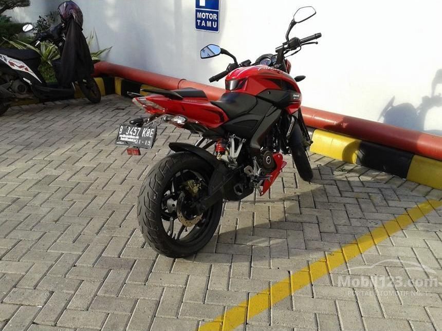 Jual Motor Bajaj Pulsar 2013 0.2 di DKI Jakarta Manual Merah Rp 11.000. ...