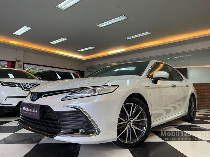 Jual Mobil Toyota Camry 2021 Hybrid 2.5 di DKI Jakarta Automatic Sedan ...