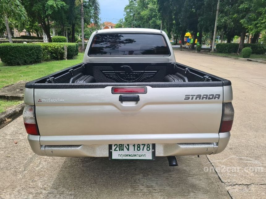 Mitsubishi Strada 2005 MEGA CAB GLX 2.8 เกียร์ธรรมดา สีทอง | One2car ...
