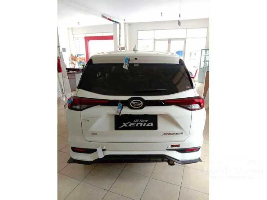 Jual Mobil Daihatsu Xenia 2022 R 1.5 di Jawa Barat Automatic MPV Putih ...