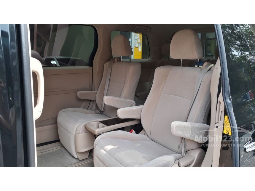 Jual Mobil Toyota Alphard 2013 G G 2.4 di Jawa Timur Automatic MPV ...
