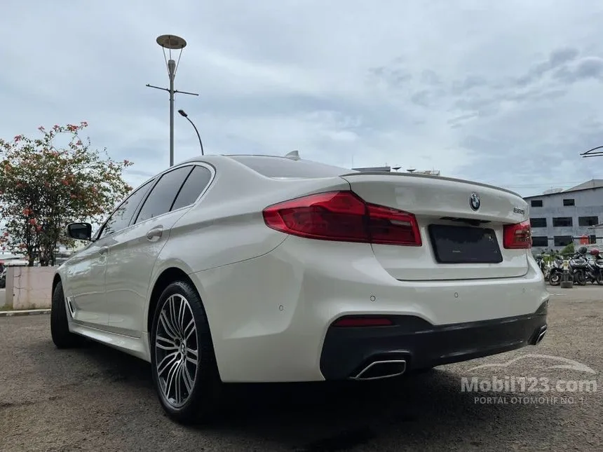 Jual Mobil BMW 530i 2020 M Sport 2.0 di DKI Jakarta Automatic Sedan ...