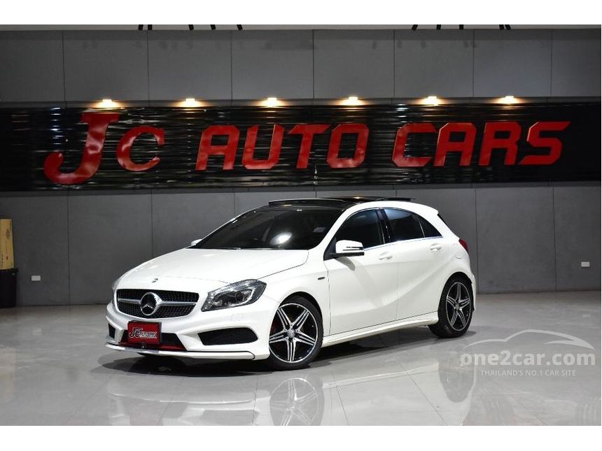 Mercedes-Benz A250 2014 W176 (ปี 12-16) Sport 2.0 เกียร์อัตโนมัติ สีขาว ...