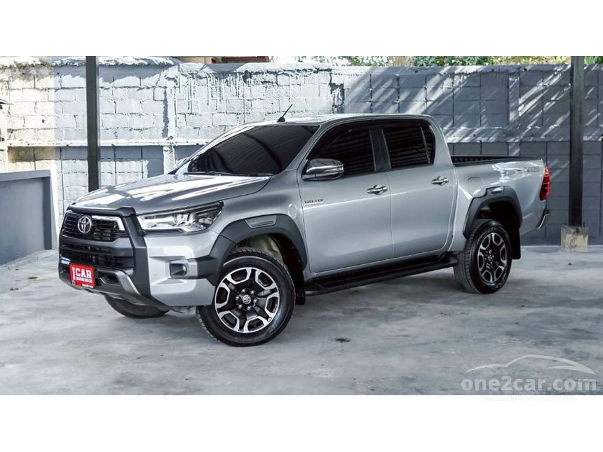 2023 Toyota HILUX REVO 2.4 Double Cab Prerunner Mid Pickup มือสอง One2car