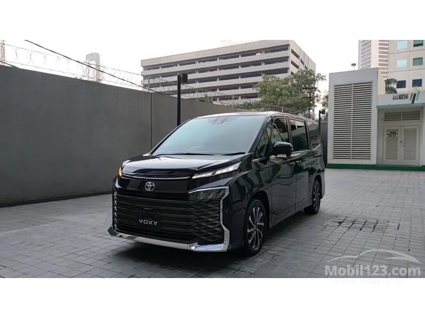 Jual Mobil Toyota Voxy 2023 2.0 di DKI Jakarta Automatic Van Wagon ...