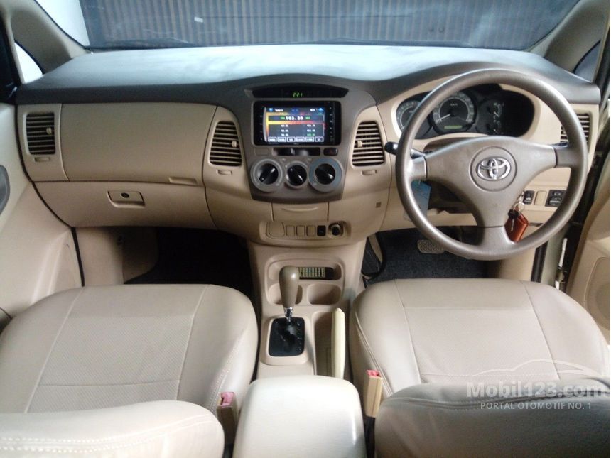 Jual Mobil Toyota Kijang Innova 2005 G 2.0 di Banten Automatic MPV ...