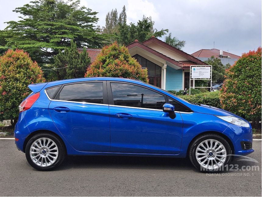 Jual Mobil Ford Fiesta 2015 Sport 1.5 di Jawa Barat Automatic Hatchback ...
