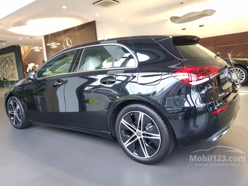 Jual Mobil Mercedes-Benz A200 2020 Progressive Line 1.3 di Jawa Barat ...