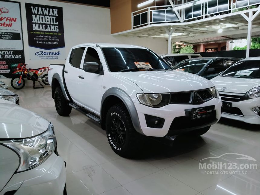 Jual Mobil Mitsubishi Strada Triton 2010 GLS 2.5 di Jawa Timur Manual ...