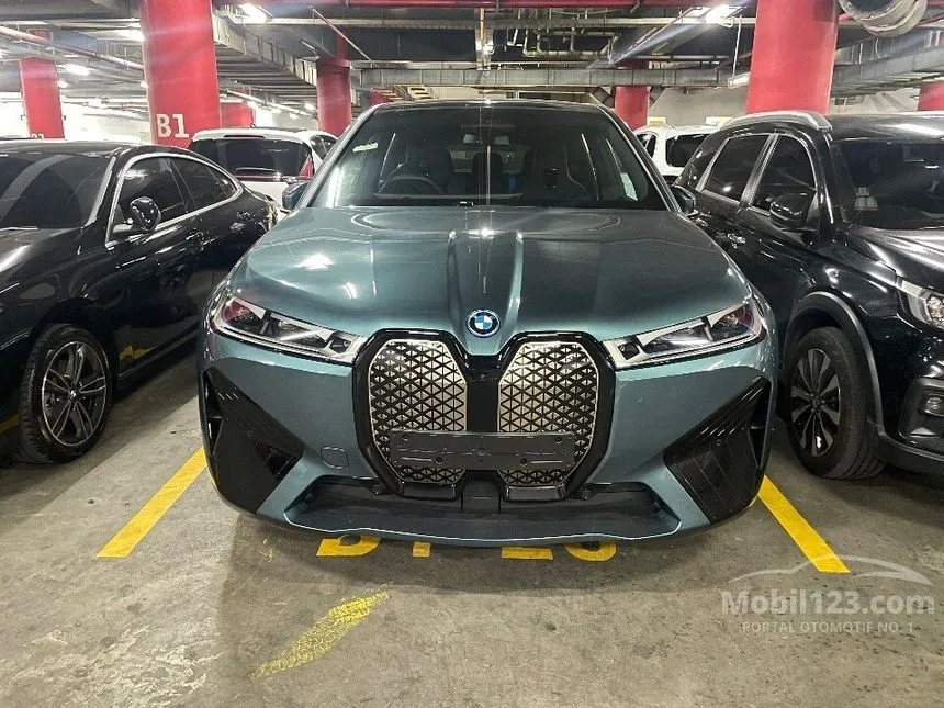 Jual Mobil BMW iX 2023 xDrive40 Sport di DKI Jakarta Automatic Wagon ...