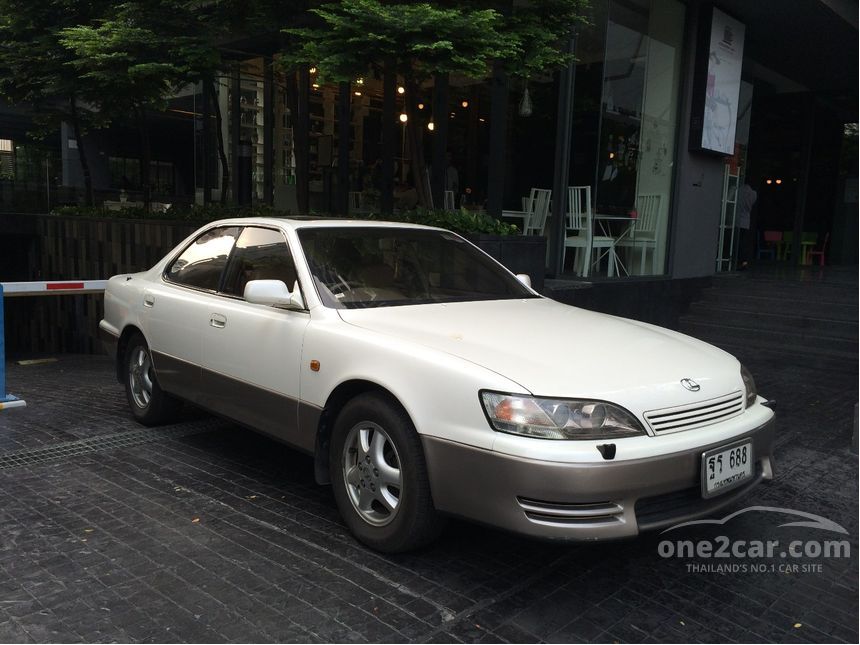 1996 Lexus ES300 3.0 (ปี 92-04) Sedan AT for sale on One2car