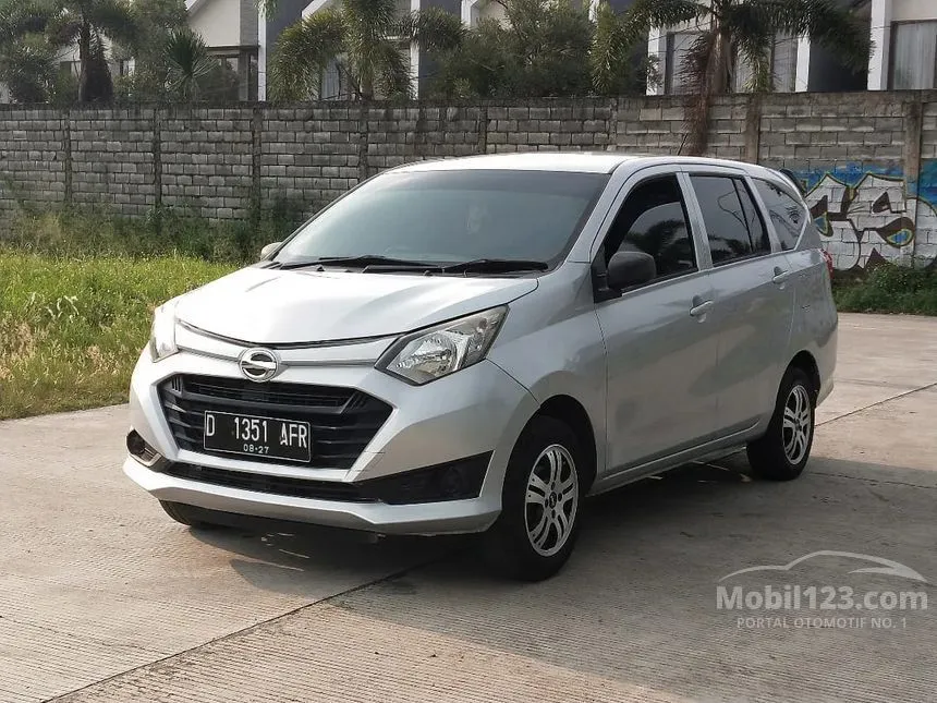 Jual Mobil Daihatsu Sigra 2017 D 1.0 di Jawa Barat Manual MPV Silver Rp ...