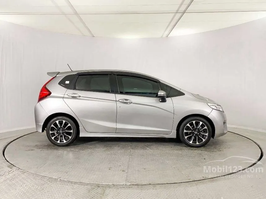 Jual Mobil Honda Jazz 2017 RS 1.5 di DKI Jakarta Automatic Hatchback Silver Rp 225.000.000 ...