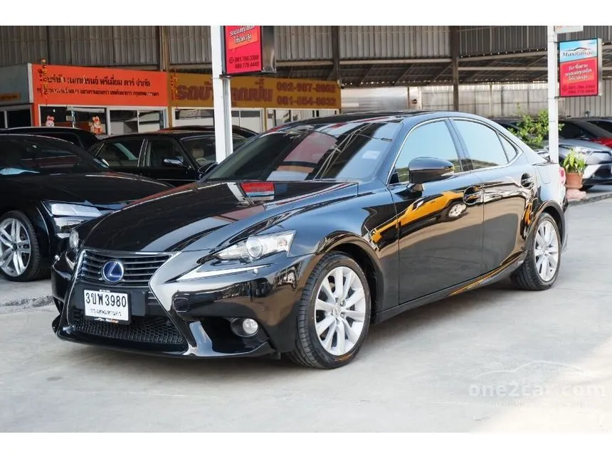 2015 Lexus IS300h 2.5 (ปี 13-23) Premium Sedan มือสอง One2car