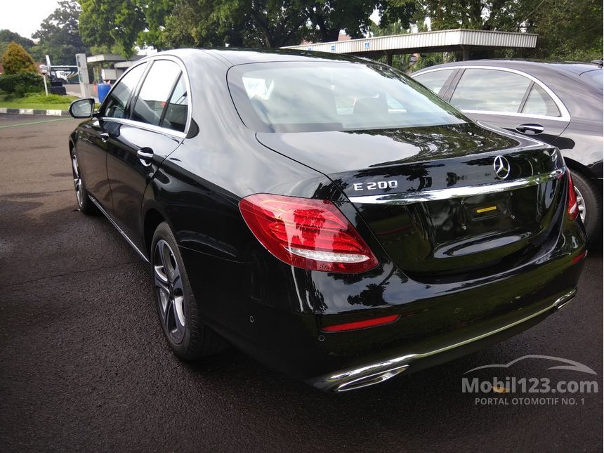 Jual Mobil Mercedes-Benz E200 2018 Avantgarde 2.0 di DKI Jakarta Automatic Sedan Hitam Rp 999. ...