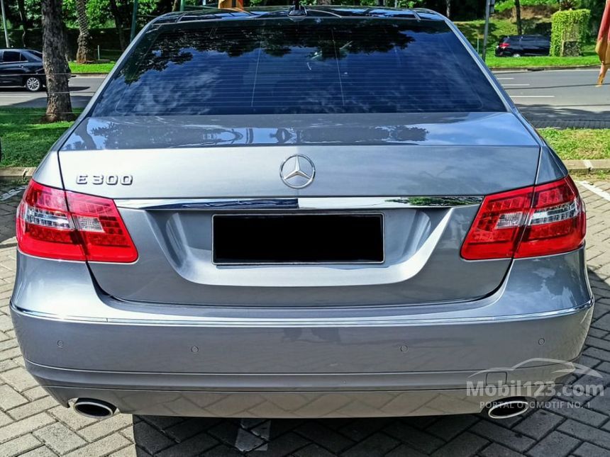 Jual Mobil Mercedes-Benz E300 2011 Avantgarde AMG 3.0 di DKI Jakarta ...
