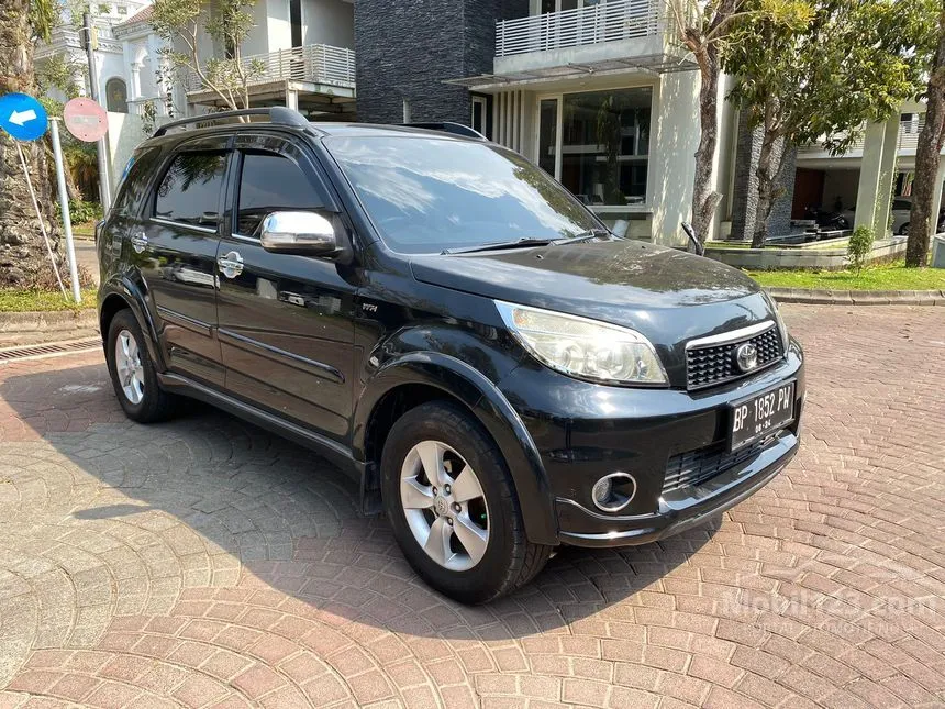 Jual Mobil Toyota Rush 2010 S 1.5 di Yogyakarta Automatic SUV Hitam Rp ...
