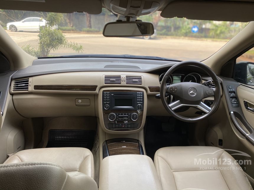 Jual Mobil Mercedes-Benz R300 L 2011 Family 3.0 di DKI Jakarta ...