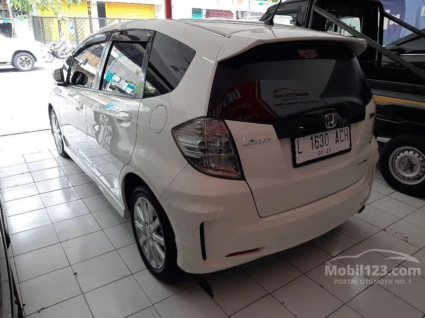 Jual Mobil Honda Jazz 2014 RS 1.5 di Jawa Timur Automatic Hatchback ...