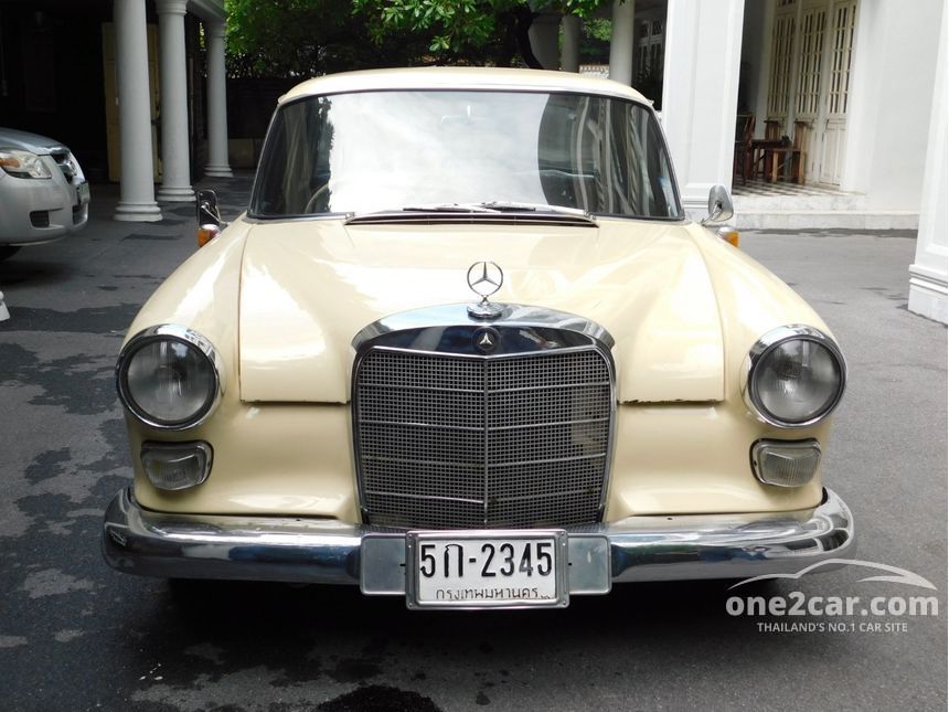 1962 Mercedes-Benz 190C 1.9 W110 (ปี 61-68) Classic Sedan MT for sale ...