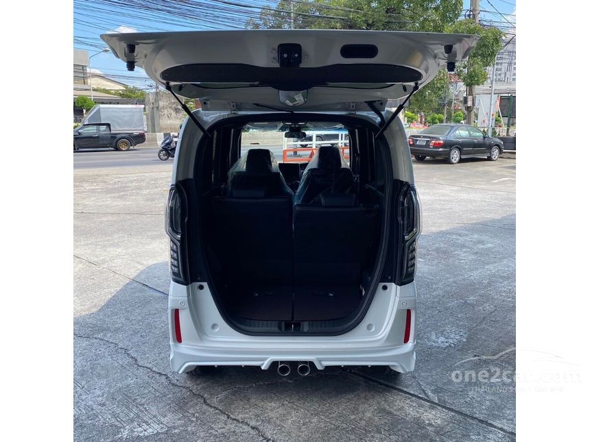 Honda N-BOX 2020 Custom 0.7 in กรุงเทพและปริมณฑล Automatic Hatchback สี ...