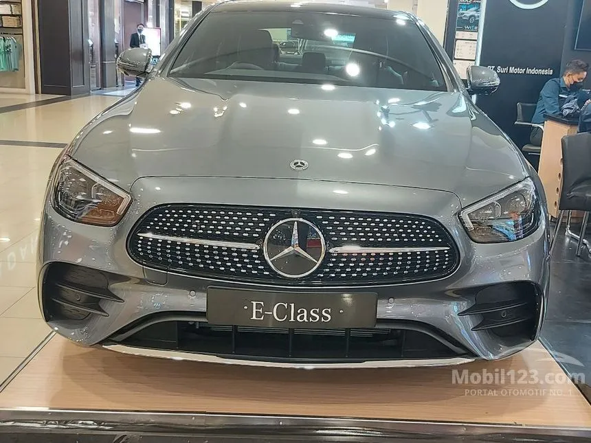 Jual Mobil Mercedes-Benz E300 2022 AMG Line 2.0 di DKI Jakarta Automatic Sedan Abu-abu Rp 1.290 ...