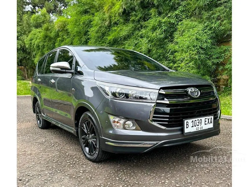 Jual Mobil Toyota Innova Venturer 2017 2.0 di Banten Automatic Wagon ...