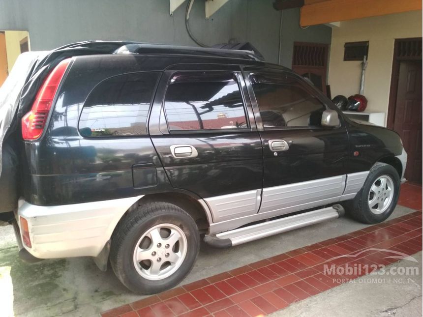 Jual Mobil Daihatsu Taruna 2000 CSX 1.5 di Jawa Barat Manual SUV Hitam ...