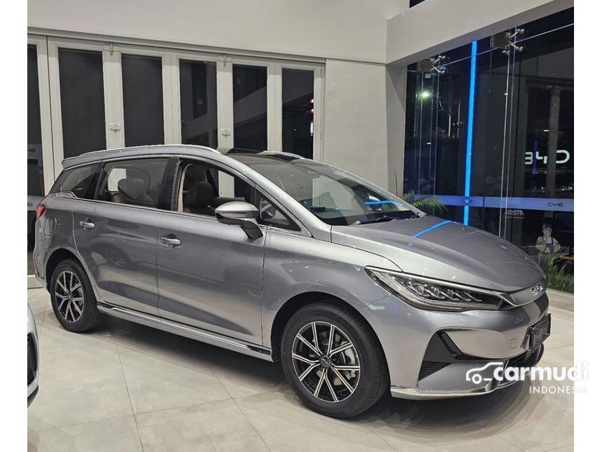 BYD M6 2025 Superior 7-seaters in DKI Jakarta Automatic MPV Silver for ...