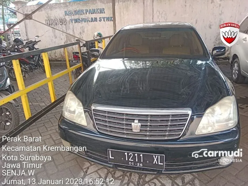 Jual Mobil Toyota Crown 2006 Royal Saloon Standard 3.0 di Jawa Timur ...
