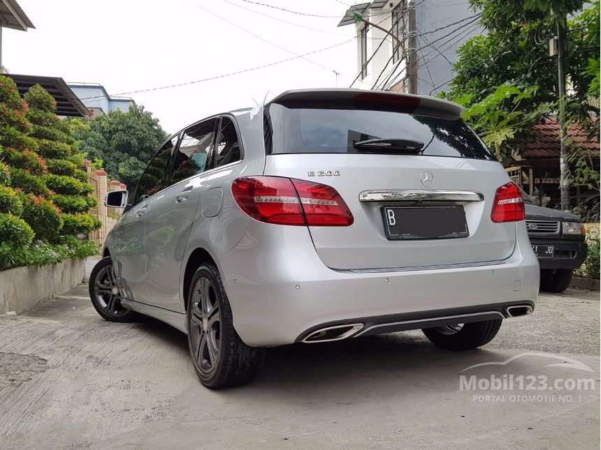 Jual Mobil Mercedes-Benz B200 2016 Urban 1.6 di DKI Jakarta Automatic ...