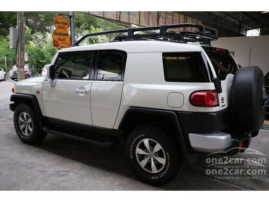 2013 Toyota FJ CRUISER (ปี 07-22) 4WD 4x4 4.0 AT Wagon มือสอง One2car